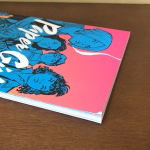 Other | 32 Paper Girls Vol 1 Brian K Vaughn Softcover Graphic Novel ...